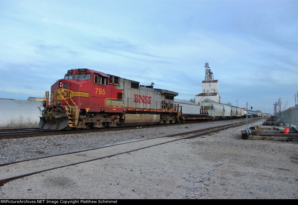 BNSF 795 - DPU